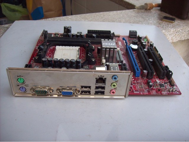 MSI AM2+ K9N6PGM2 - V2(MS-7309 VER:2.1) + limcic