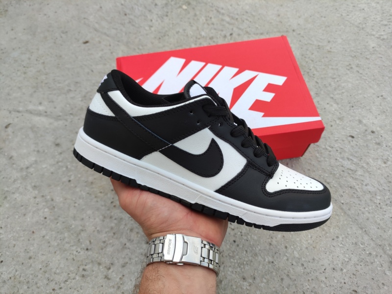 Nike Dunk Low Panda