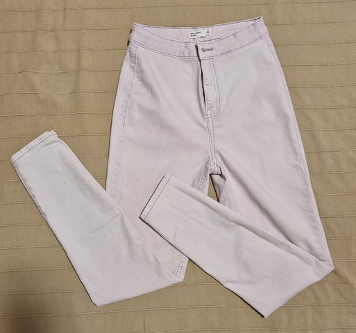 Lila pantalone
