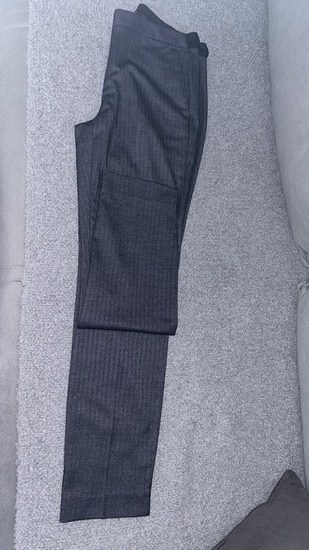 Zara pantalone