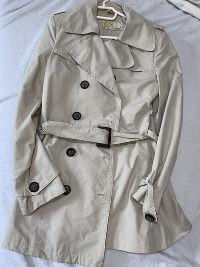 Trench coat nov