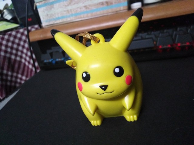 Pokemon Pikachu figura iz 1999