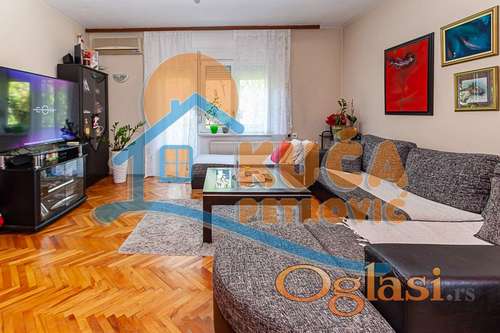 KUĆA NA BUBNJU, kod hotela Tami Residence, dvorište 118m2, 186m2