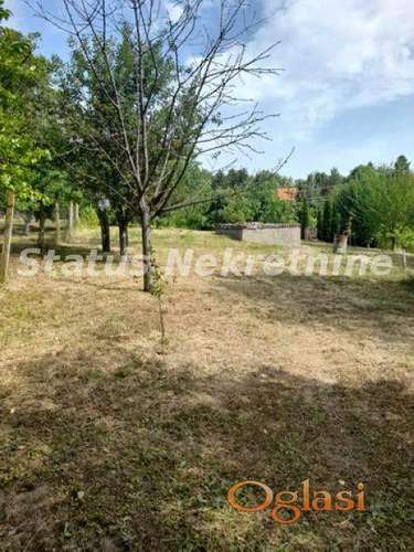 Čortanovci-Uknjižen Građevinski Plac 1100 m2 sa Vinogradom za Uživanje-065/385 8880