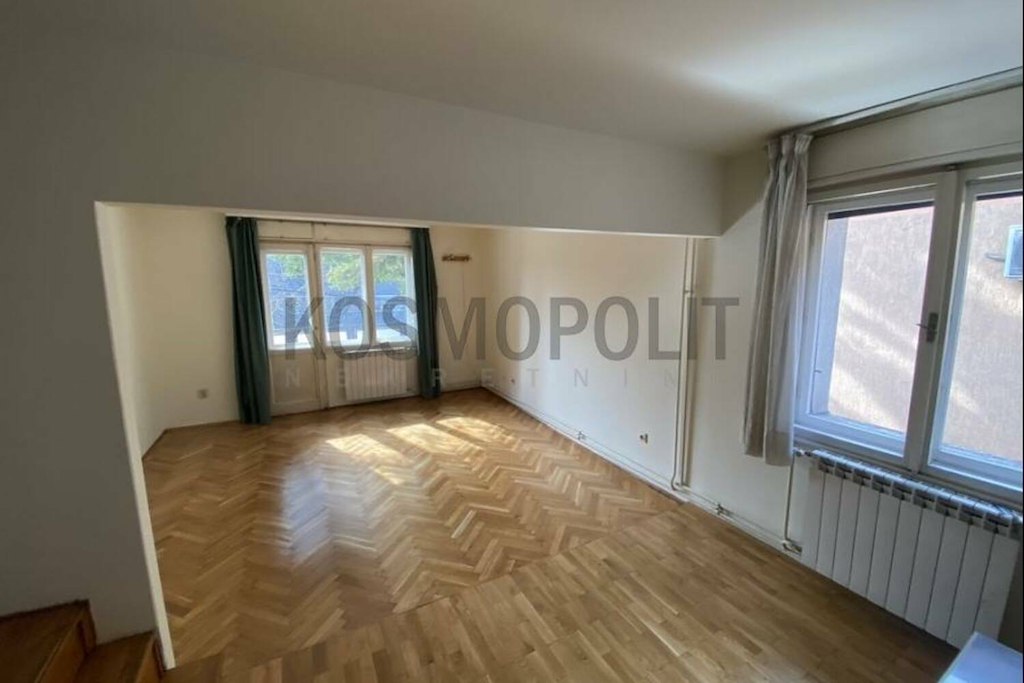 Voždovac, Dušanovac, Tomazeova, 5.0, 164m2, 290000 EUR