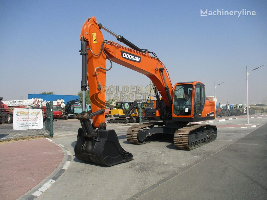 Novi Doosan DX225LCA-2 bager guseničar