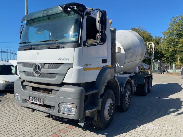 Liebherr na šasiji Mercedes-Benz 36-36 kamion s mešalicom za beton