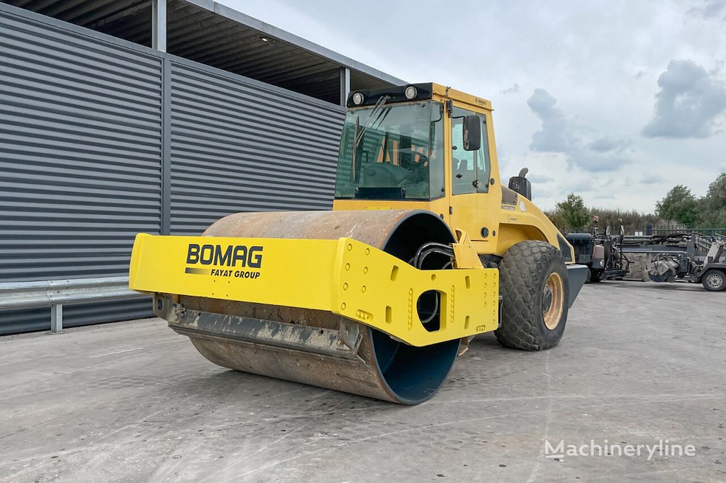 BOMAG BW 219 DH-4 kompaktor s jednim valjkom