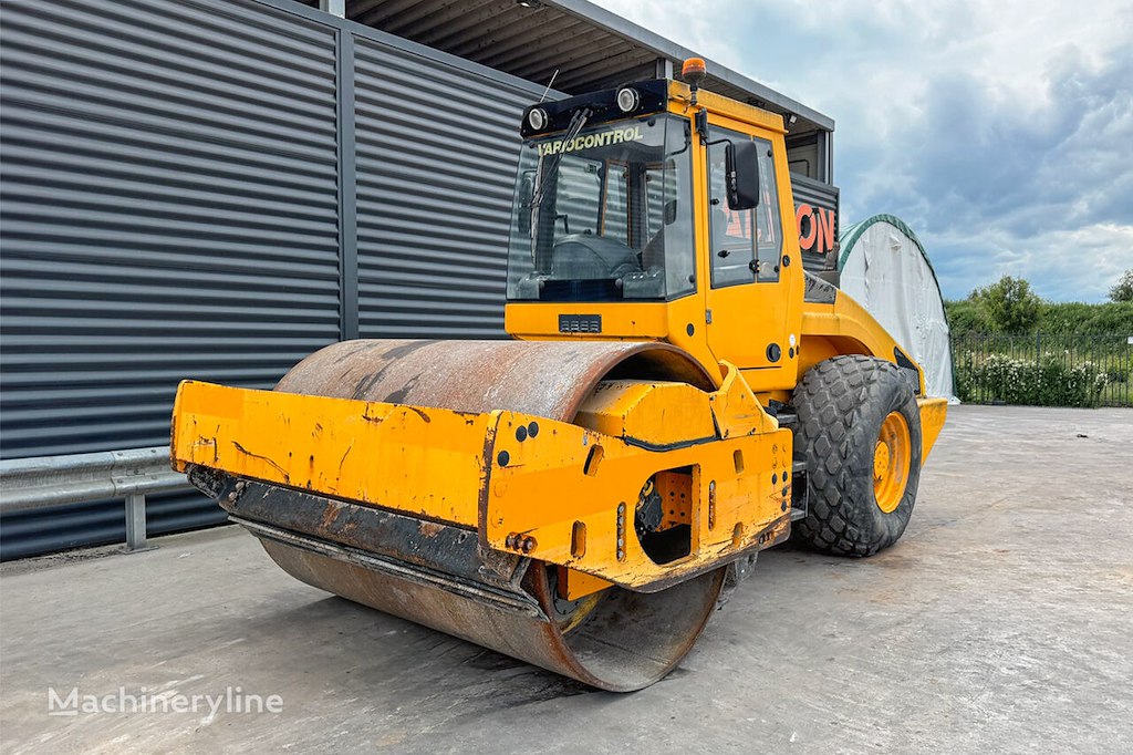 BOMAG BW 213 DH-4 kompaktor s jednim valjkom