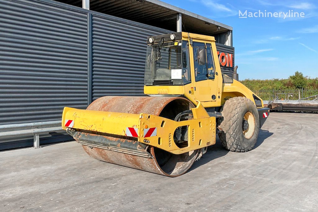 BOMAG BW 213 DH-4 kompaktor s jednim valjkom