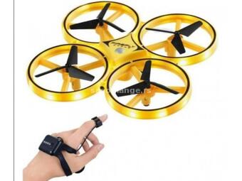 Dron firefly