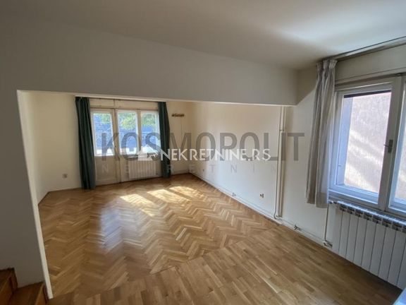 Voždovac, Dušanovac, Tomazeova, 5.0, 164m2, 290000 EUR