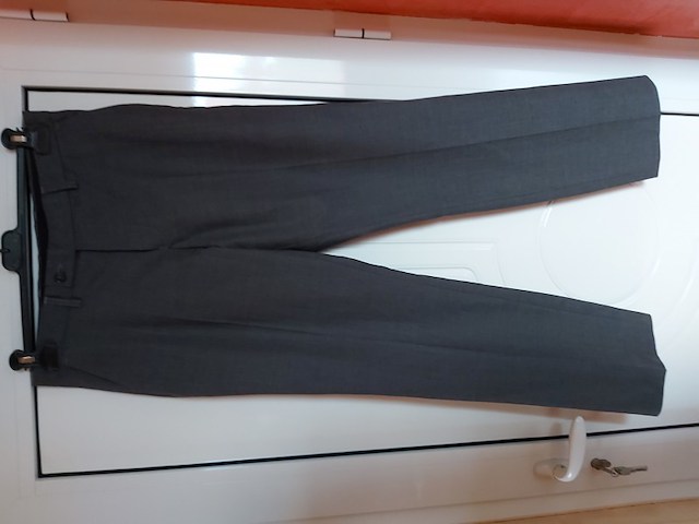 Muske elegantne pantalone