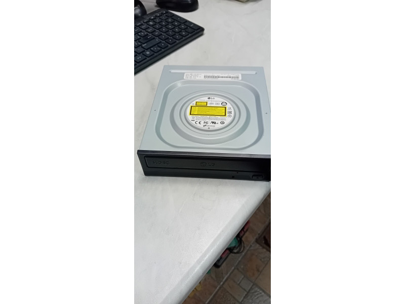 dvd rw sata hitachi lg ispravan