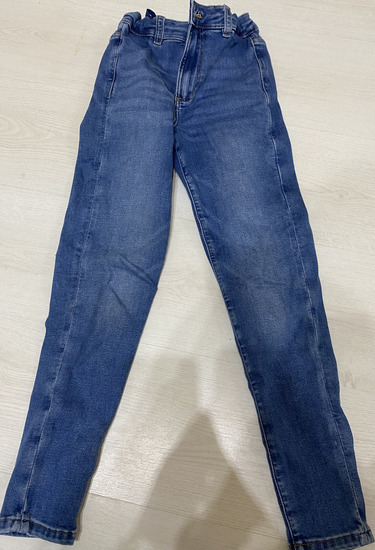 Zara farmerke 140