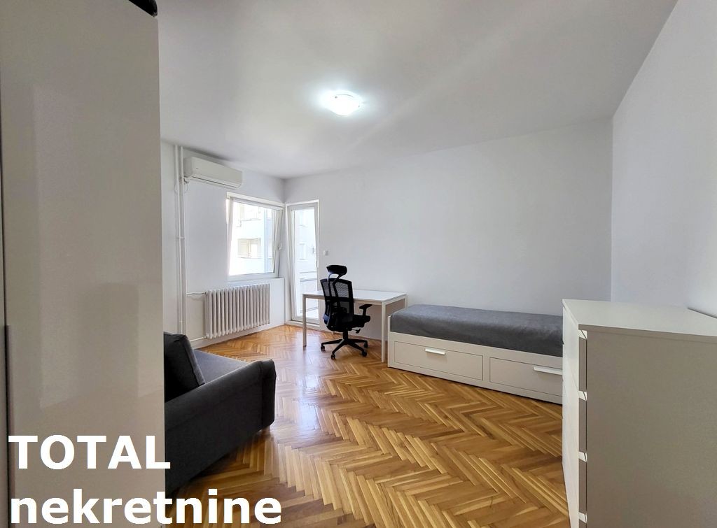 Stan,NOVI SAD,BULEVAR 34.00m2,87550€ , ID: 1096757