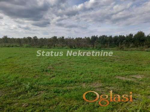 Sremska Mitrovica-Velika Parcela 43582 m2 u blizini Auto-Puta za Komercijalnu Delatnost-065/385 8880