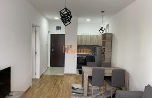 Prodajem Stan-Apartman, Centar