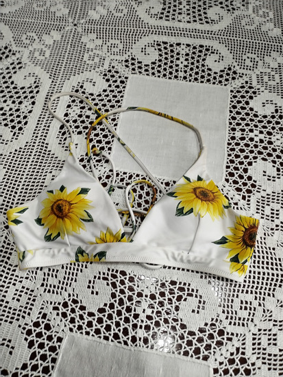 Gornji deo kupaćeg kostima