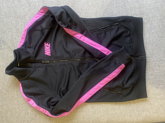 Nike jaknica