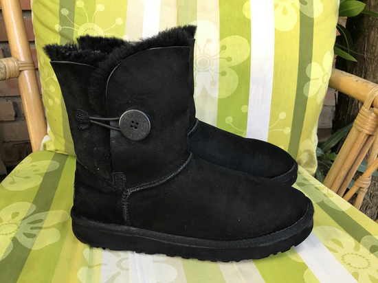 Original UGG Australia cizme sa hologramom br40