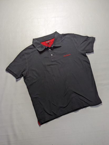 Pierre cardin majica XL manji odlicna