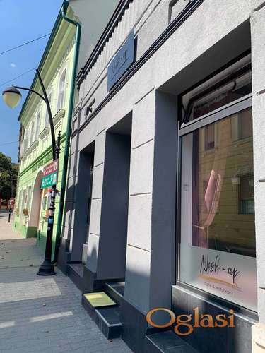 Sremski Karlovci, ugostiteljski objekat, kompletno opremljen restoran u radu, uknjižen- 260000 eura