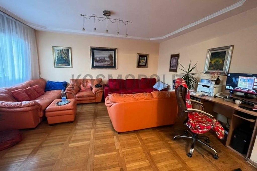 Zvezdara, Vukov spomenik, Vojvode Bogdana, 4.0, 110m2, 330000 EUR