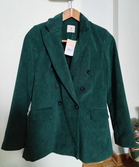 Divan novi somotski blejzer M/L