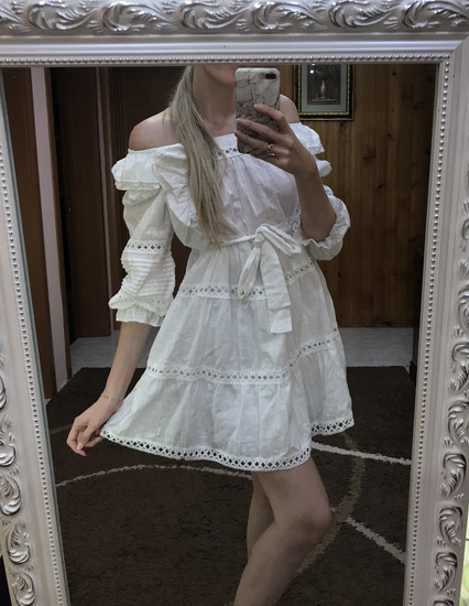 Letnja bela haljinica