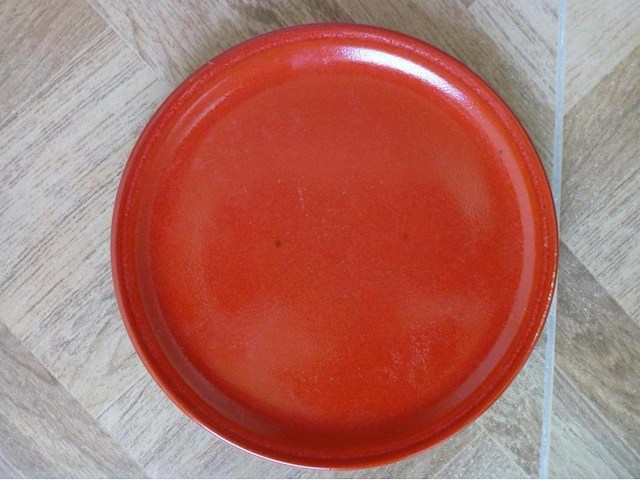 Keramički tanjir KIL; 19,5 cm.