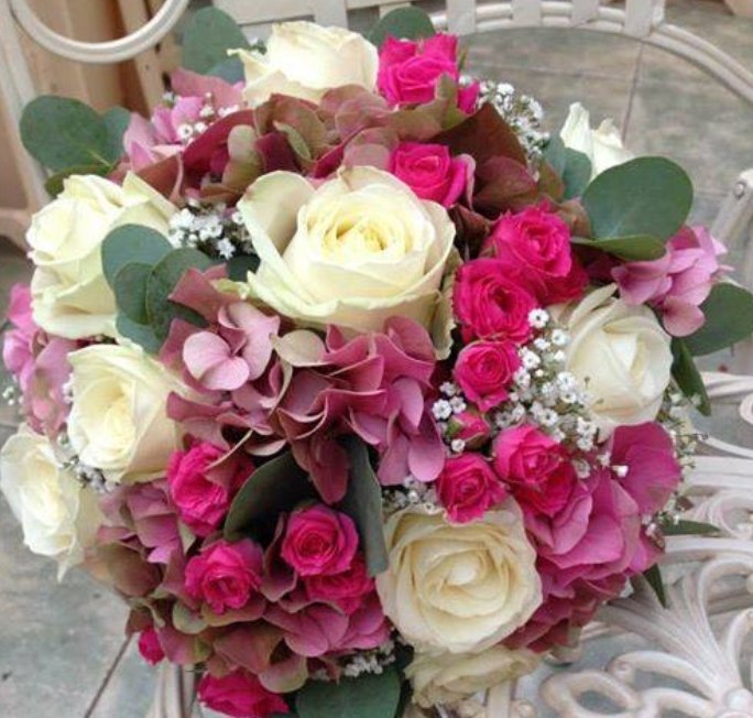 Bidermajer hortenzije i ruže