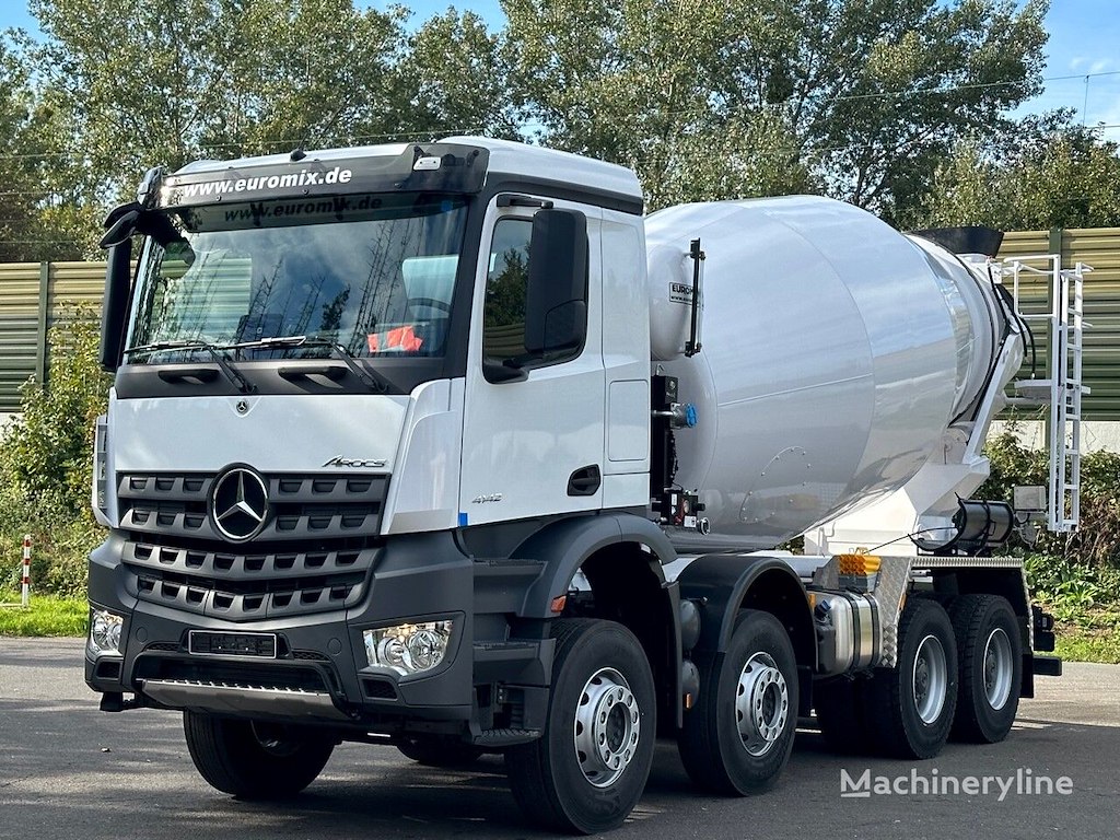 Novi Euromix MTP na šasiji Mercedes-Benz Arocs 4145 kamion s mešalicom za beton