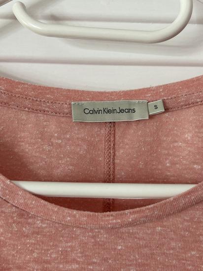 Calvin Klein majica roze