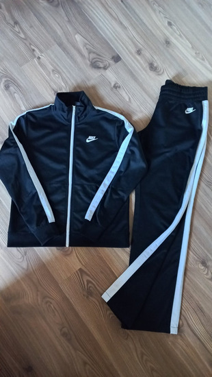 Nike komplet trenerka original