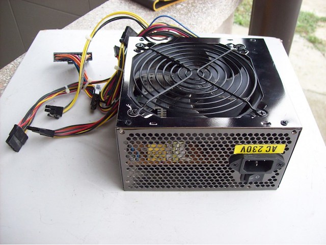 ASTRA 550W  24+ 4pin (ATX-550W) neotvarano