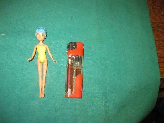 Figura - Lutka u bikiniju