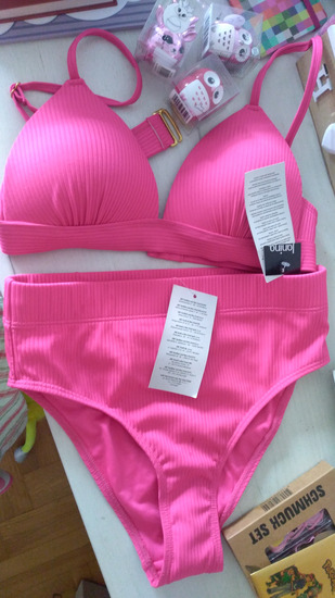 Pink kupaći kostim Novo 36/ 38