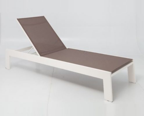 MANHATTAN II SUNLOUNGER With Wicker