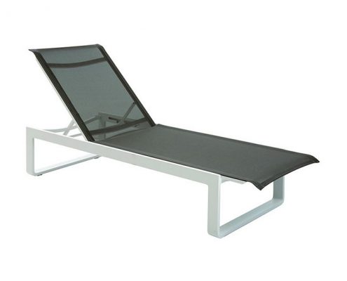 MANHATTAN SUNLOUNGER With Wicker