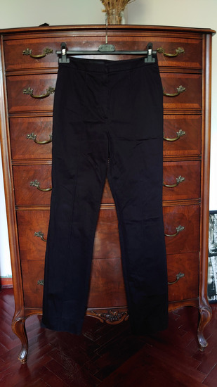 Duboke elegantne pantalone