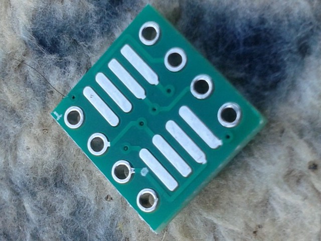 Dvostrana PCB stampana plocica 8 pinova