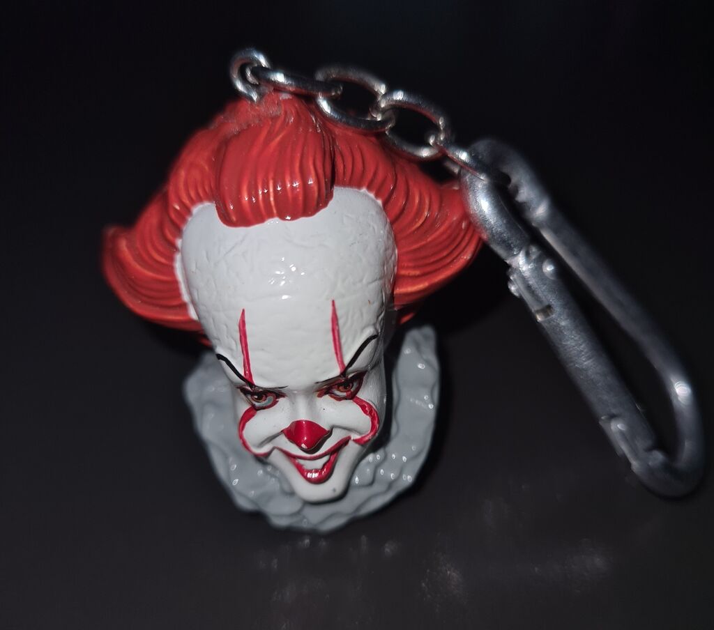 PENNYWISE privezak za ključeve, potpuno nov, nekorišćen. Ne prihvatam