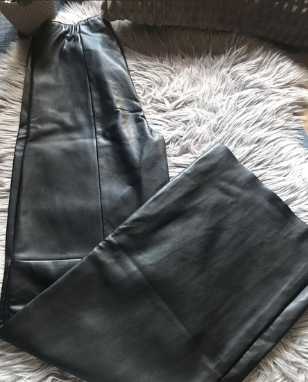 AKCIJA Gina Tricot Pantalone