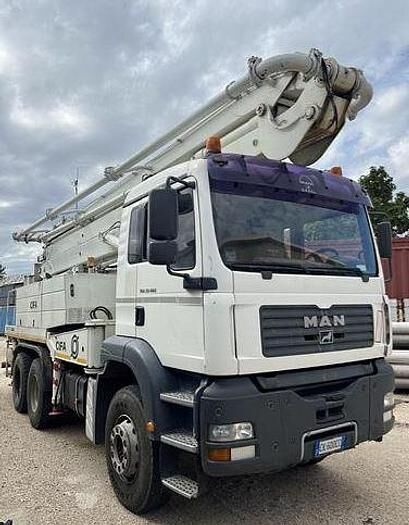 Cifa Invetta 36X na šasiji MAN TGA 33-460 pumpa za beton