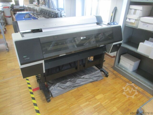 ŠTAMPAČI VELIKOG FORMATA
EPSON STYLUS PRO 9700