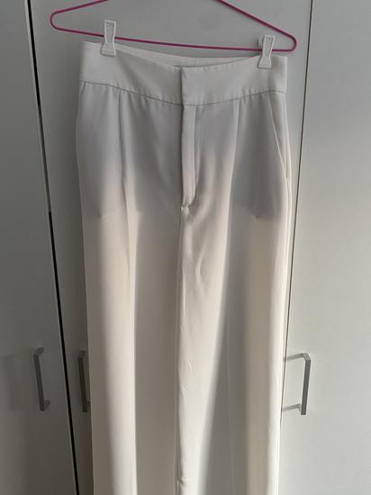 Zara bele pantalone