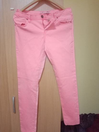 Nove pantalone roze