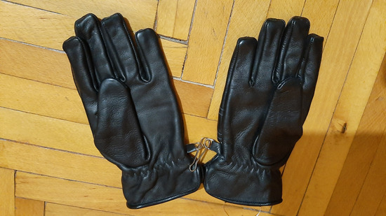 Crne rukavice novo