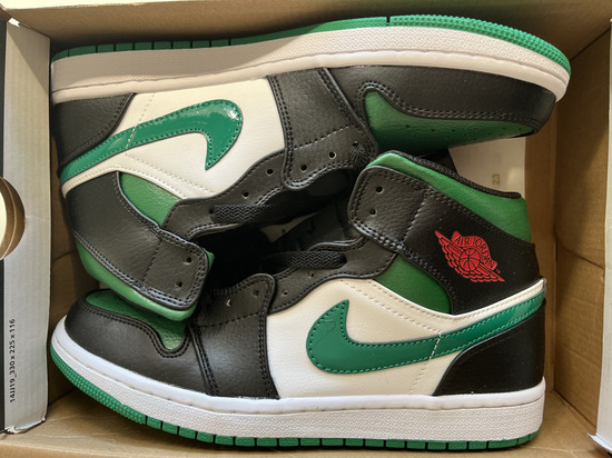 Muške patike Air Jordan 1 (8.000din)
